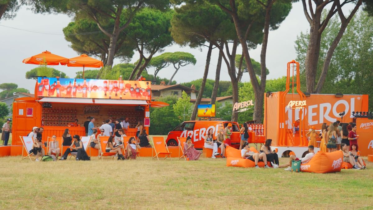 Visuels animés pour les stands du festival d'été Aperol 2024 | MONOGRID