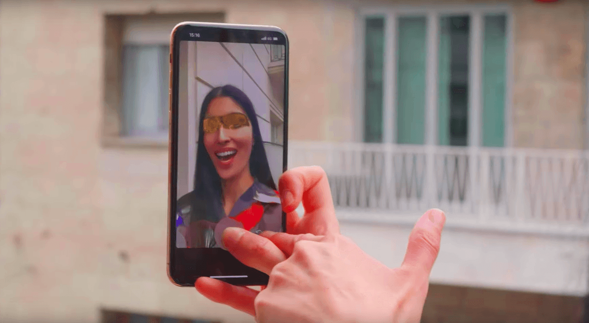 Prada - Golden Glow | MONOGRID