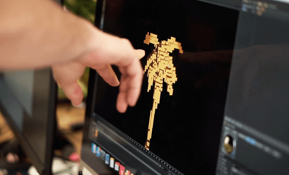 Prada - Golden Glow | MONOGRID