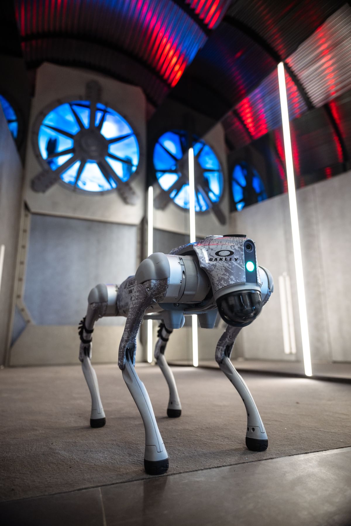 Oakley - Flagship Store Milano | MONOGRID